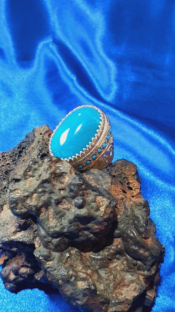 Razaqqi Pure Sky Blue Feroza Turquoise Gemstone. - Phra Pirab Occult ...